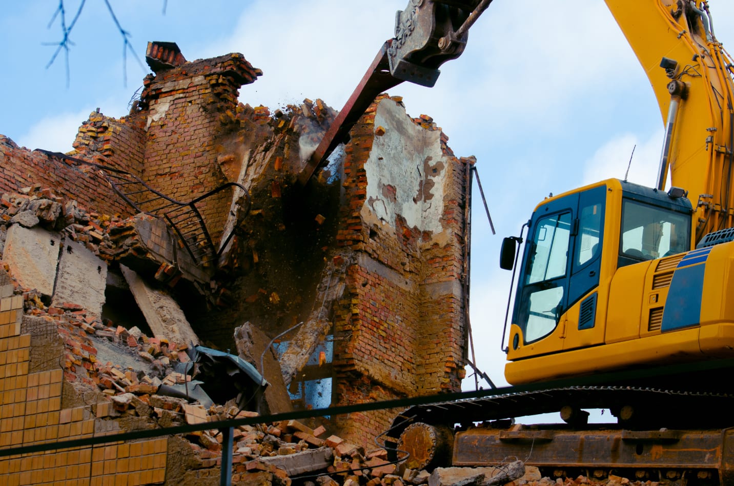 Guide to Demolition - Bob Mahoney Excavating Inc.